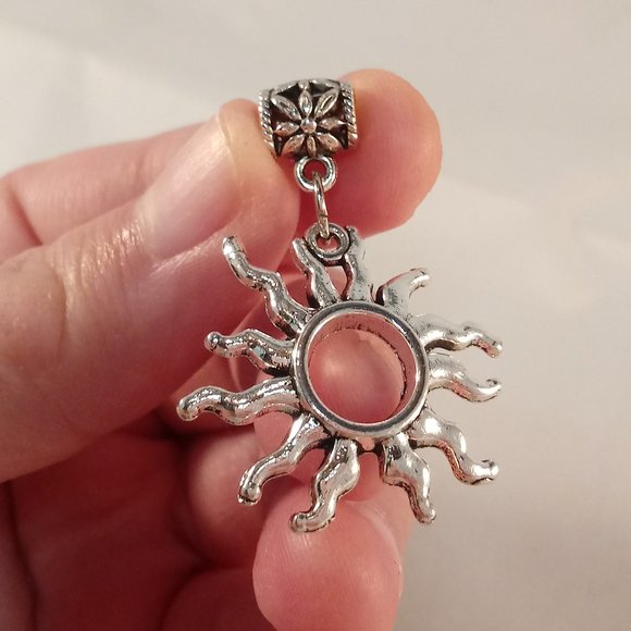 Kristy's Jewels | Jewelry | Silver Sun Corona Pendant Necklace Antique ...